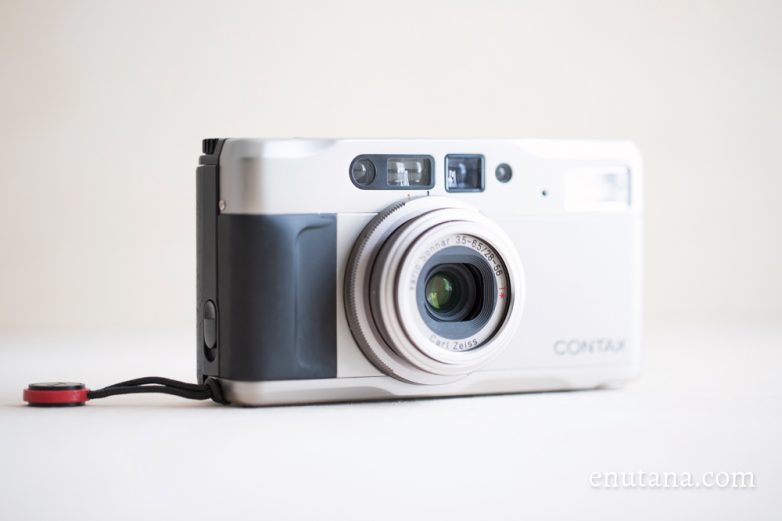 CONTAX/コンタックスTVS2、至極のズーム機。思い出フィルムカメラ決定版。作例と使い方、徹底レビュー。 | ZINEえぬたな